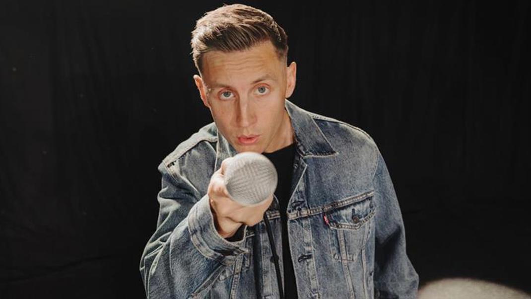 Shane Todd: Hold Me Back - The Stand Comedy Club