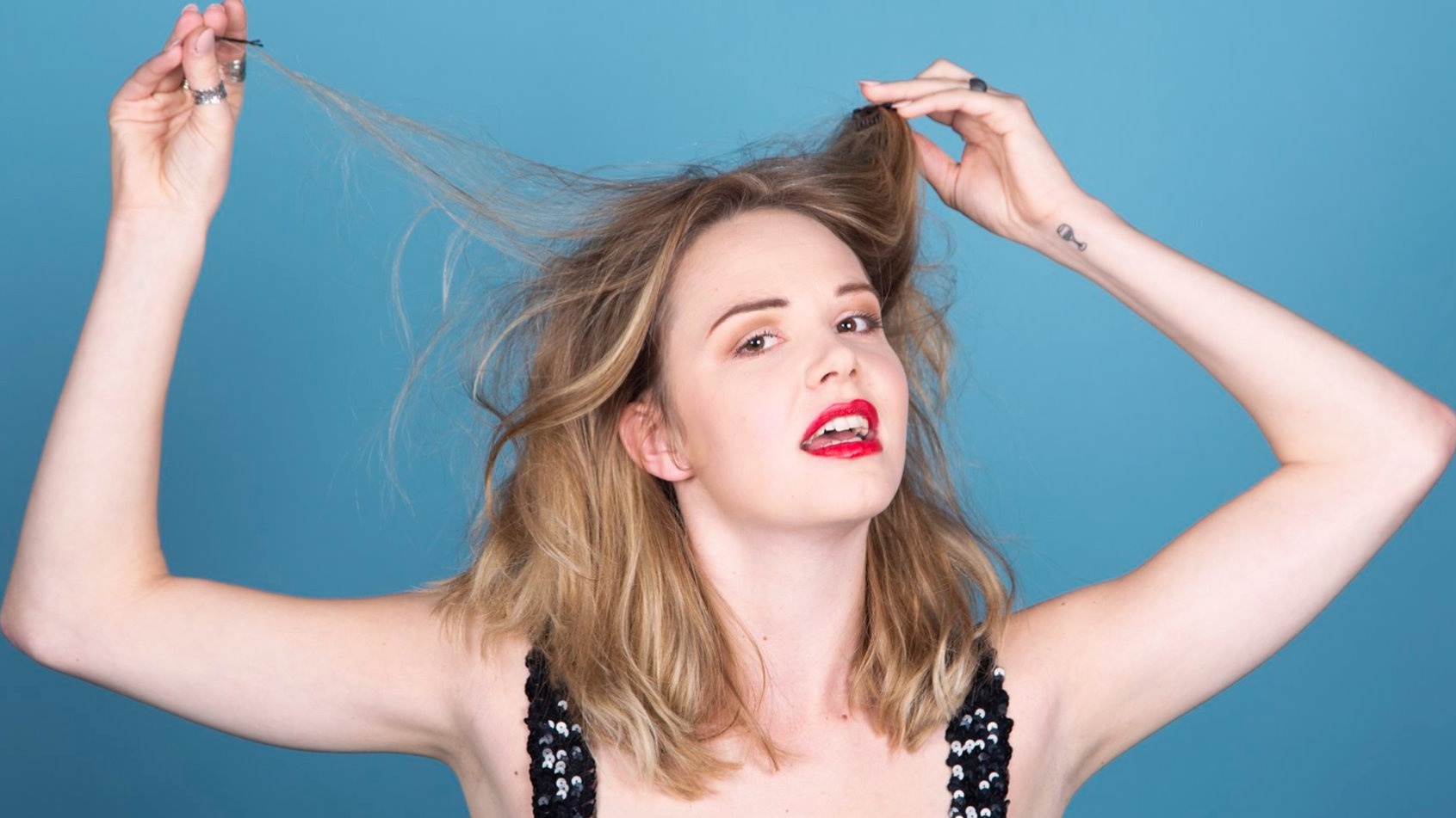 Hannah Walker: Savvy B - The Stand Comedy Club